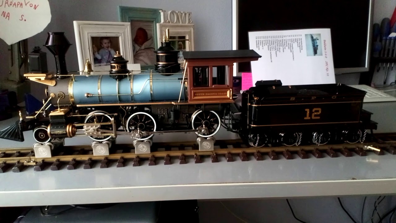 Bachmann 2-6-0 Mogul - YouTube