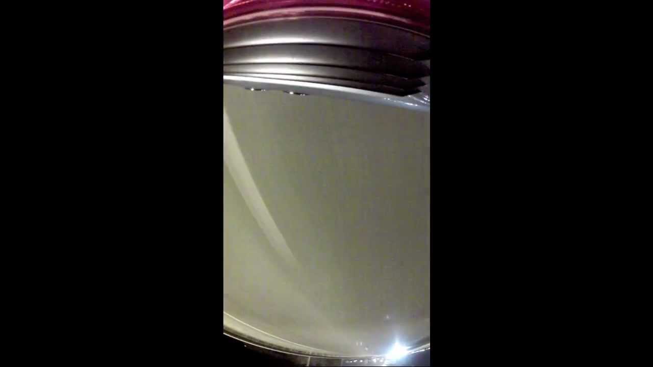 Audi R8 V8 backfire - YouTube