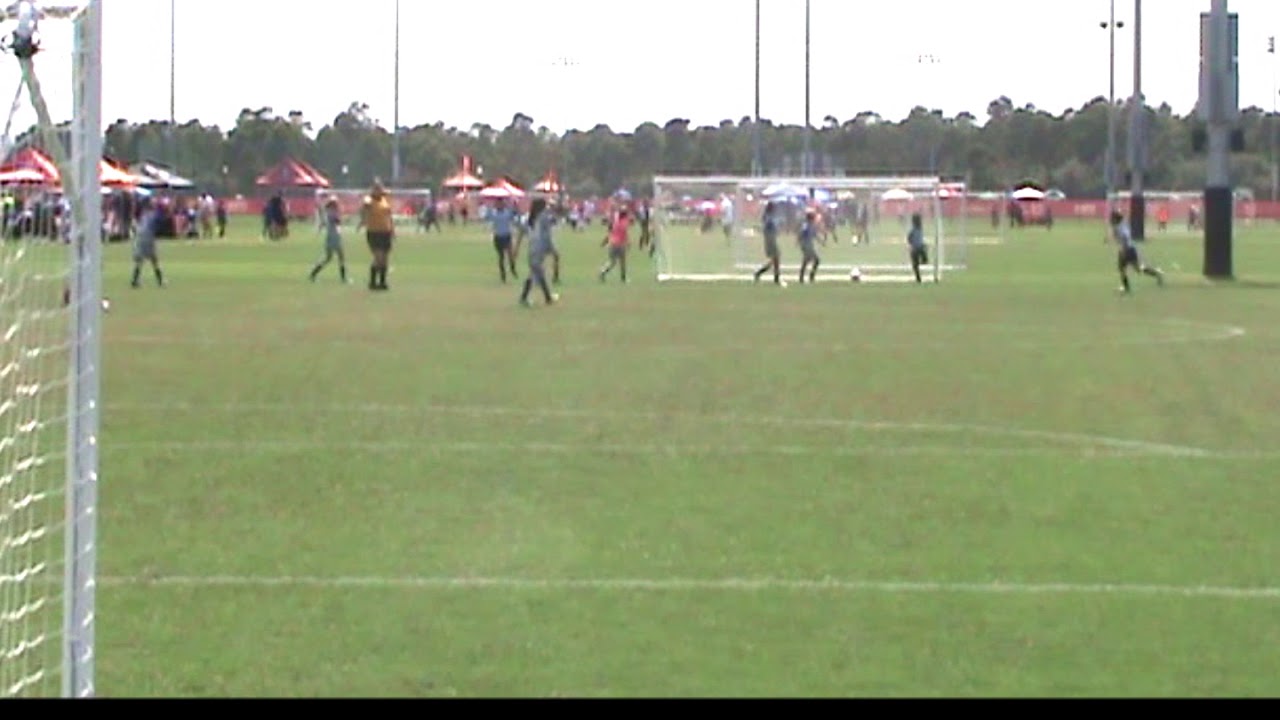 Victoria Buggs playing with Fishhawk U10 - YouTube