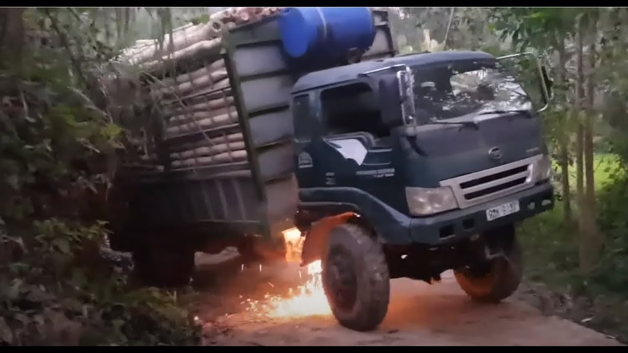 Amazing Dangerous Crazy Logging Wood Truck Driving Skill, Extreme ...