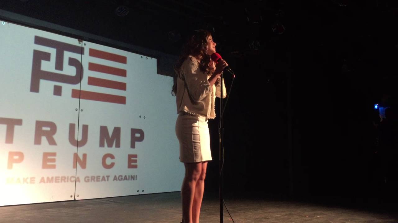 Trump Entrance & Melania at RNC Cold Open (MNL 7/25) - YouTube