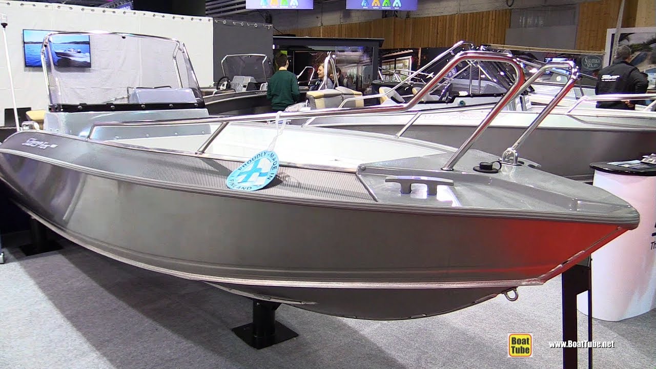 2017 Silver Aluminium Boats Fox Avant 485 - Walkaround - 2016 Salon ...