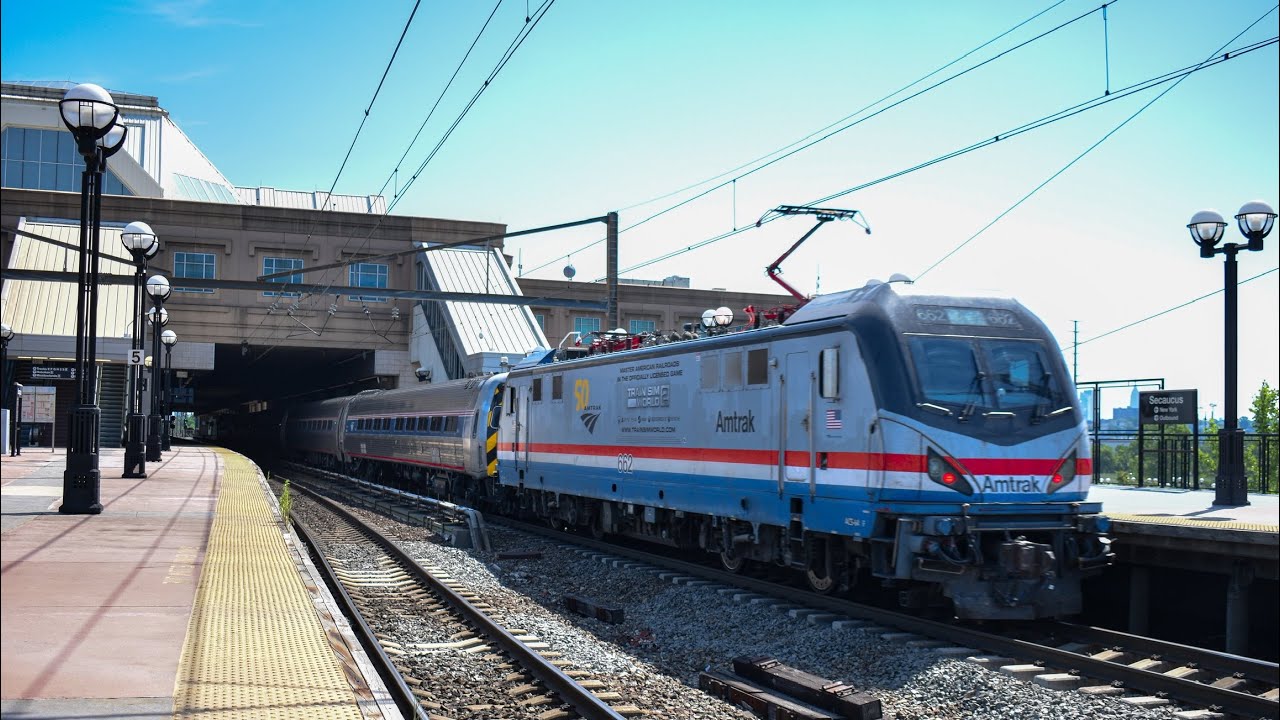 Amtrak Keystone train 660 Passes Secaucus Junction Station with ACS-64 ...