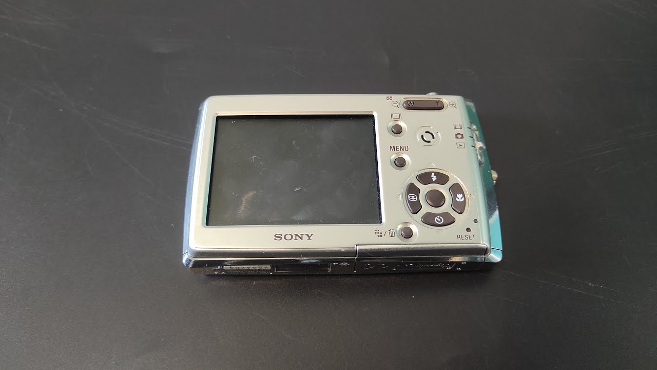 Let's see what's inside an old Sony camera. - YouTube