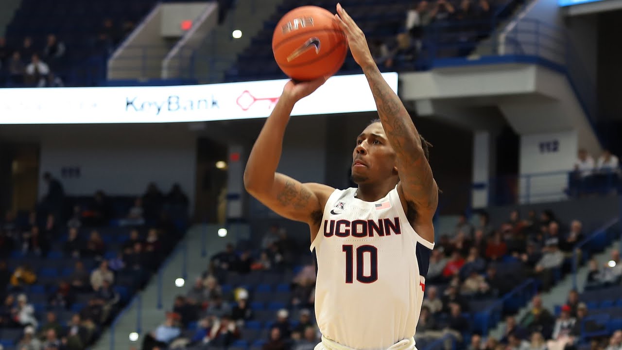 UConn Men's Basketball Pregame (New Hampshire) - Brendan Adams - YouTube