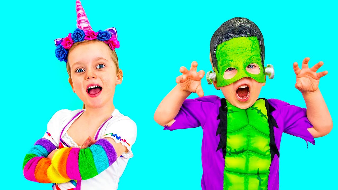 Alex and Gaby - funny dress up costume contest | Fun Family Trip to ...