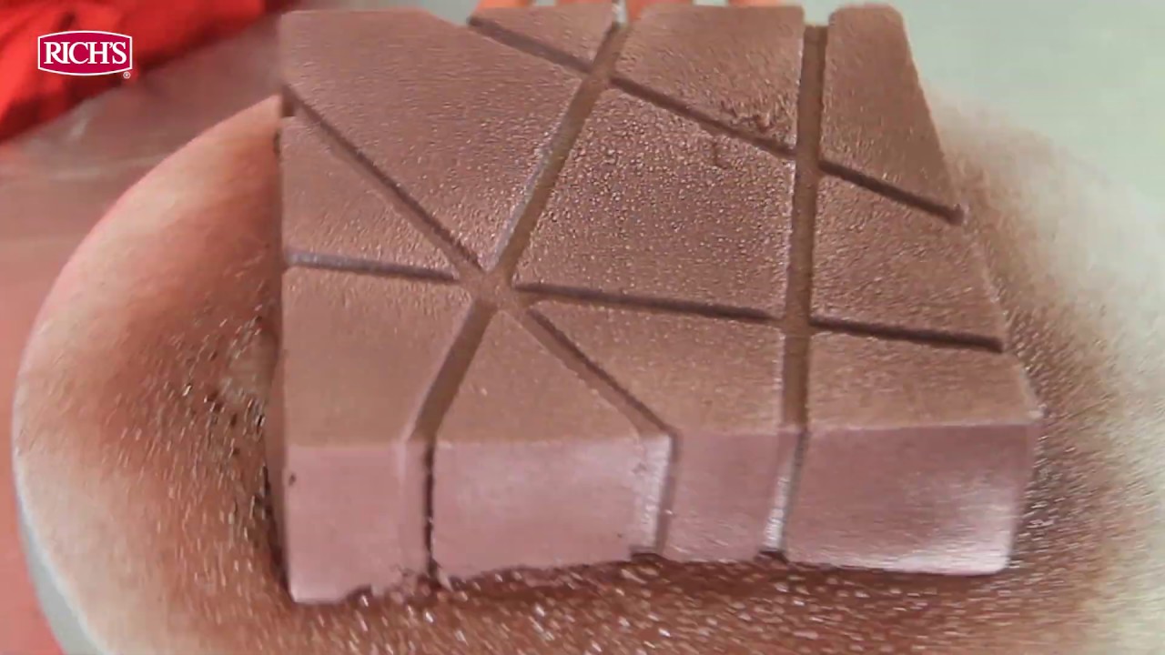 Velvet Spray Mousse Cake - YouTube