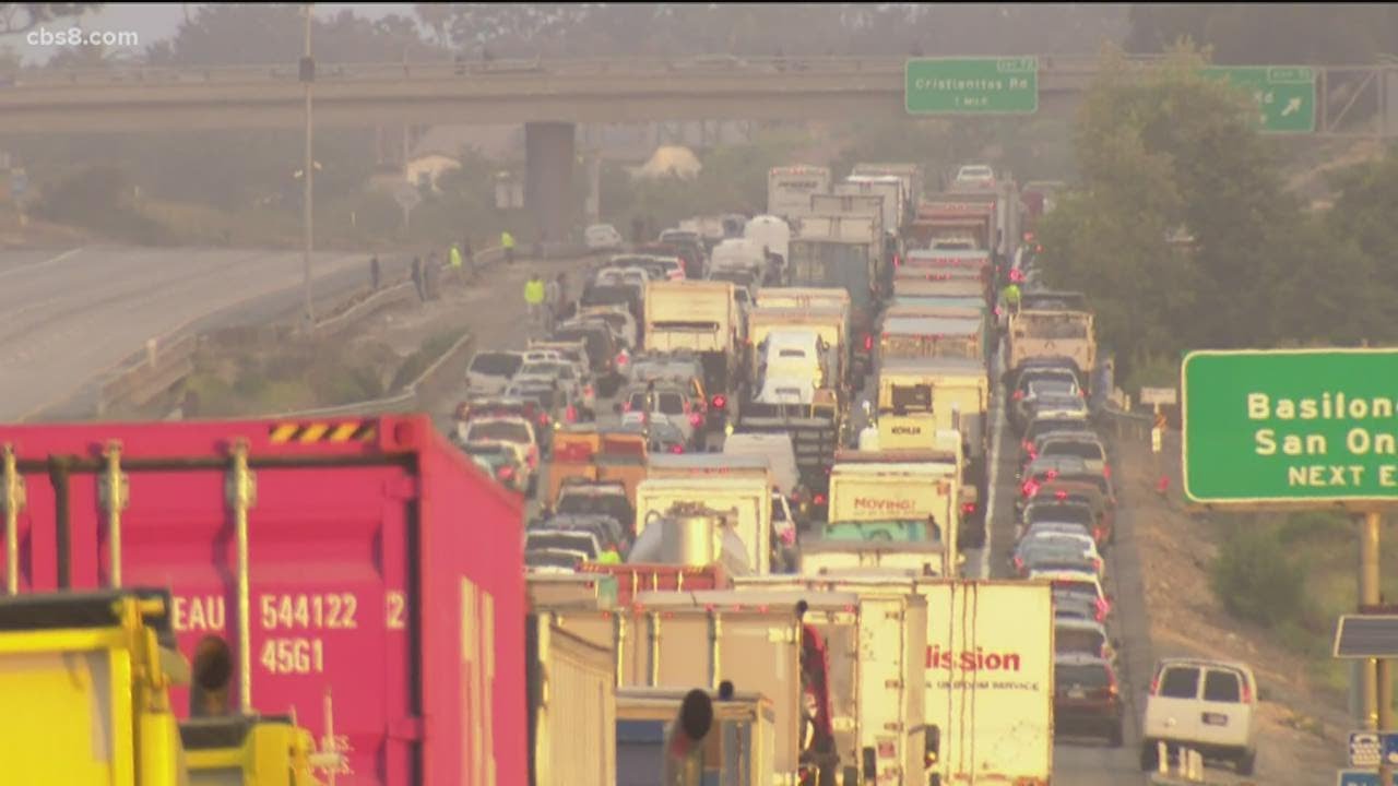 Suspect shoots himself, ending standoff with police on Interstate 5 ...