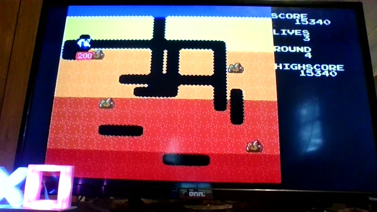 Dig Dug (Jakks Pacific Namco Plug N Play 2003) - YouTube