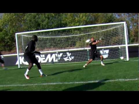 Soccer shooting exercise | Shots and blocks drill | Nike Academy - YouTube