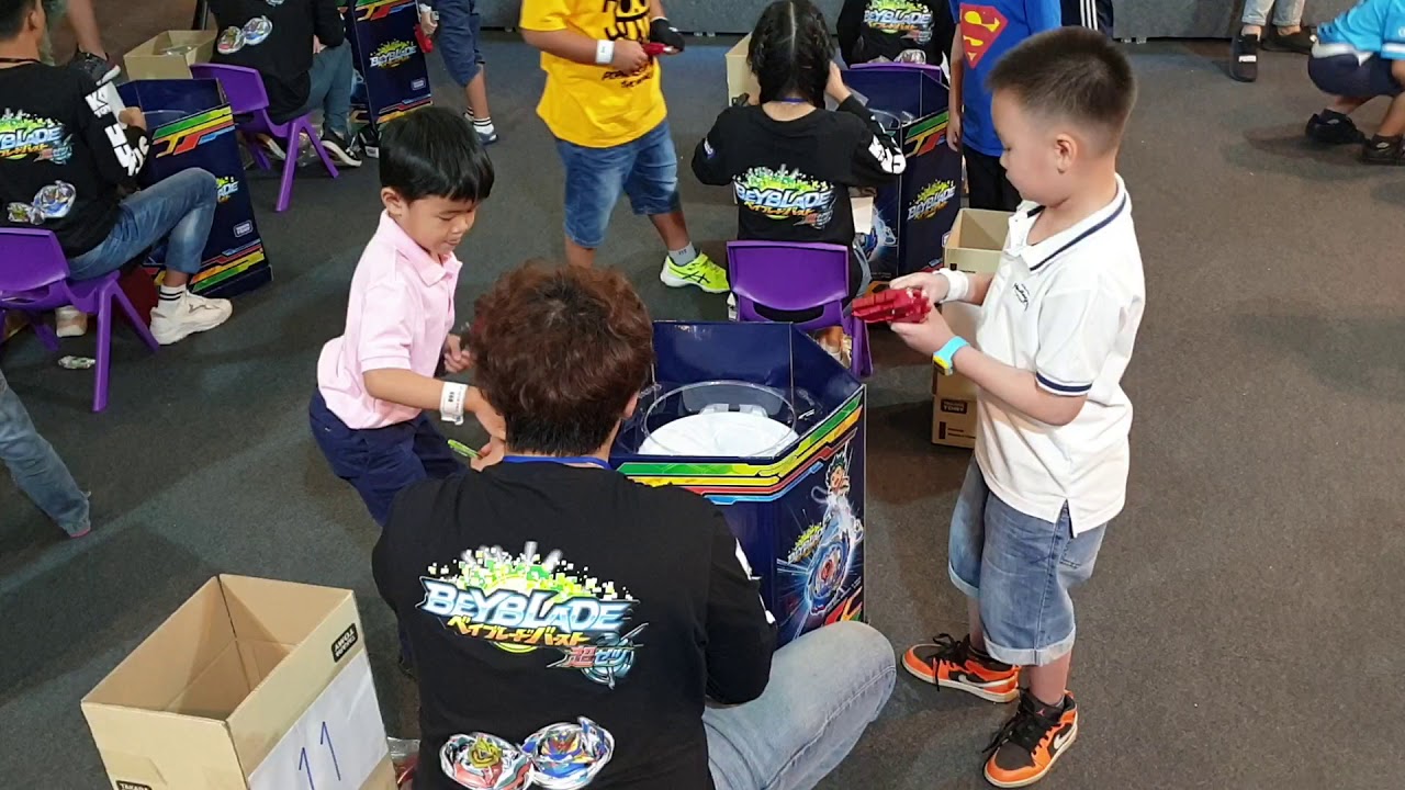 Beyblade 2019#1 - YouTube