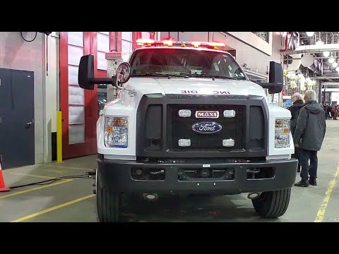 New STM fire truck 517-571-E: Ford F750 V10 Triton - YouTube