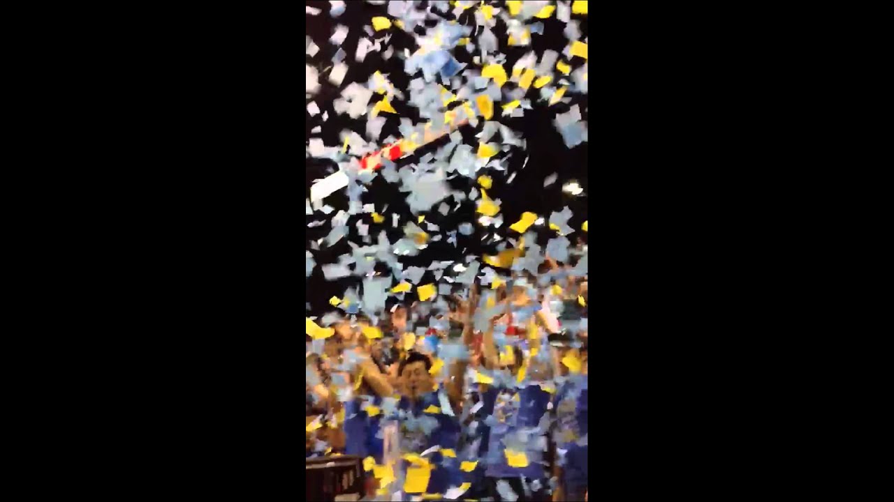 UCLA Basketball Confetti Toss - YouTube