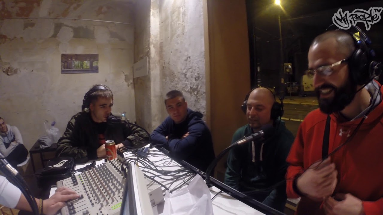 Fox Freestyle @ My People Show - YouTube