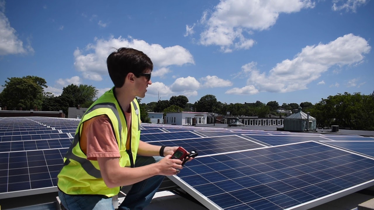 How to use an irradiance meter for successful solar inspections - YouTube