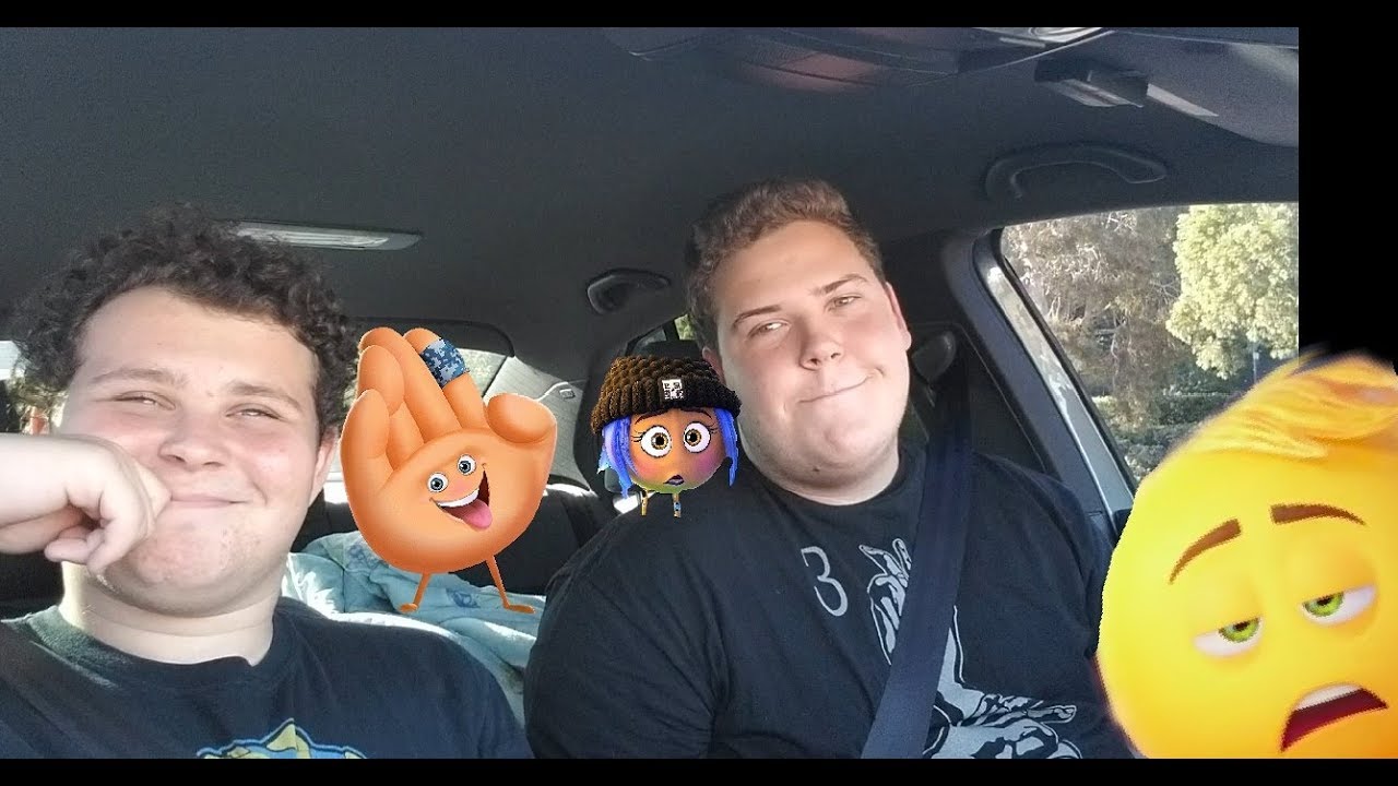 'THE EMOJI MOVIE' WAS A"MEH"ZING! ('THE EMOJI MOVIE' REVIEW) - YouTube