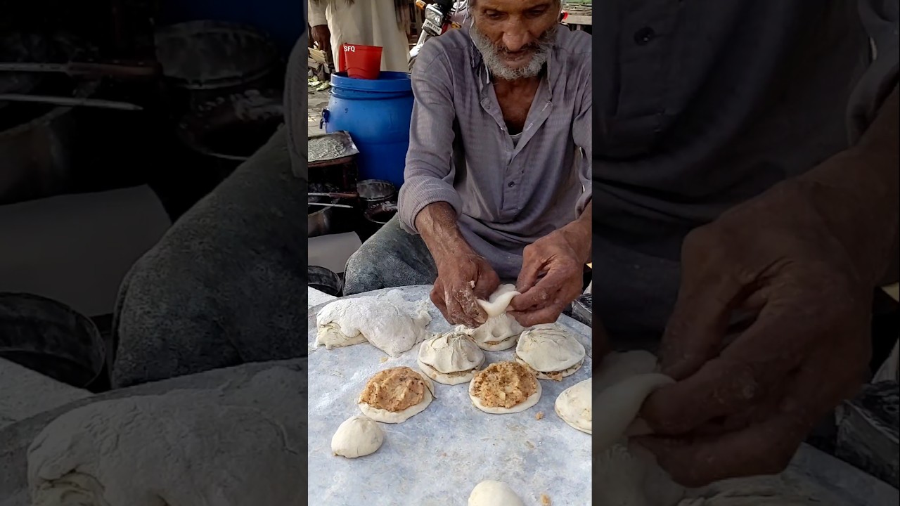 Pakistani Breakfast Egg Paratha #shorts - YouTube