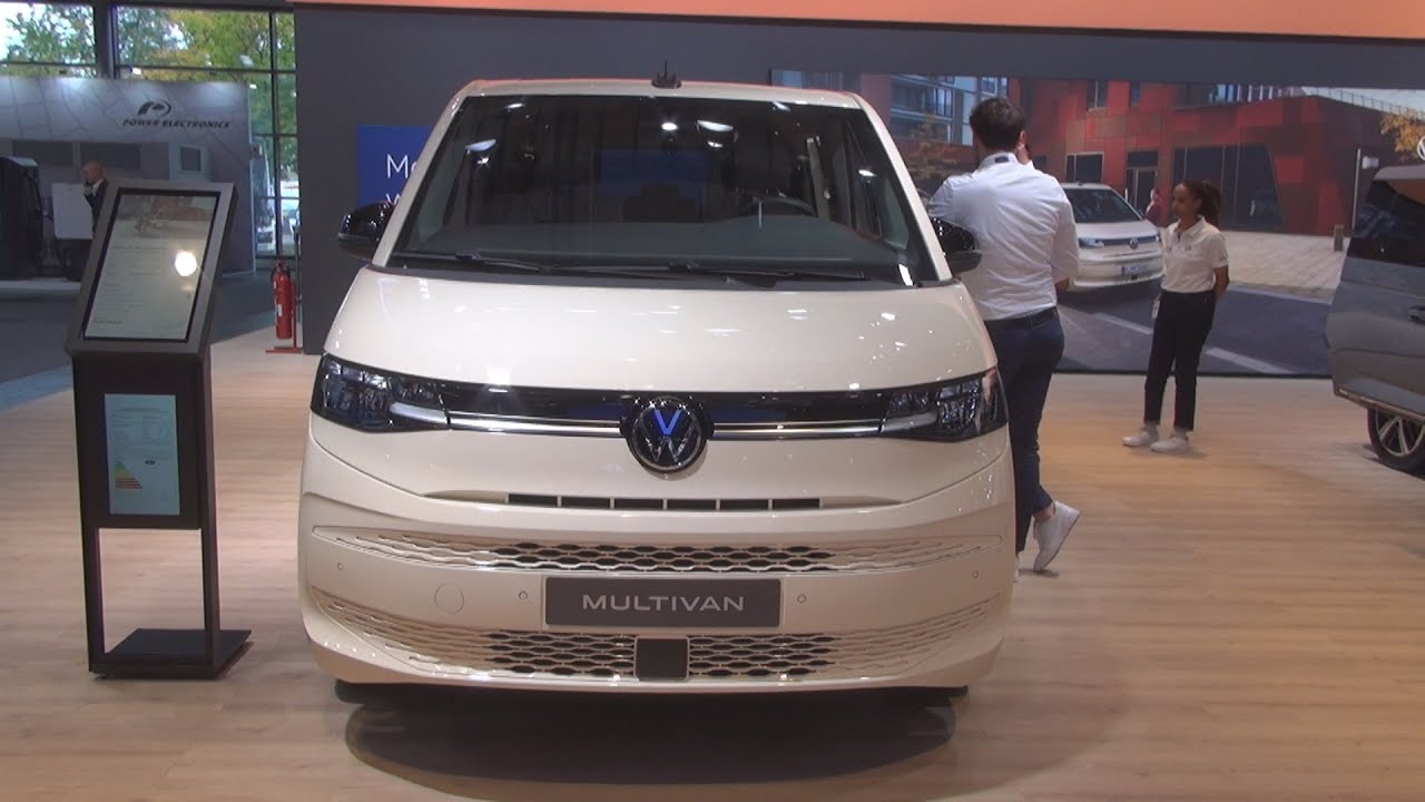 Volkswagen Transporter T7 Multivan Life e-Hybrid Taxi Combi Van (2023 ...