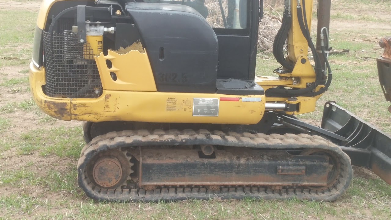 Getting ready to recondition the Cat 302.5 mini ex - YouTube