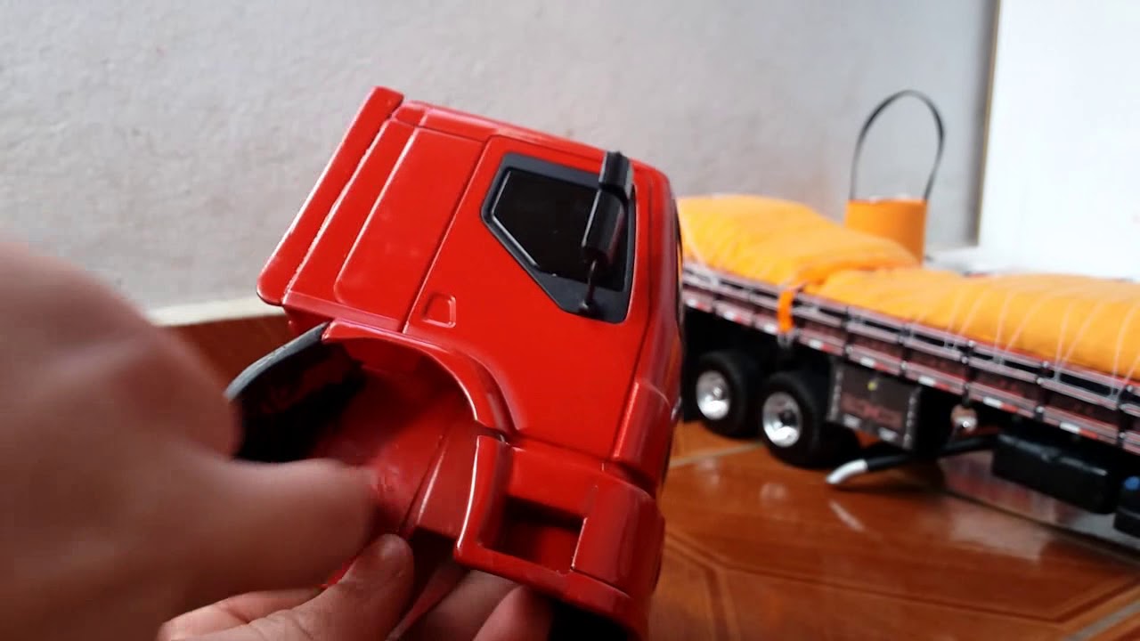 ||UNBOXING MINIATURA VOLVO VM|| - YouTube
