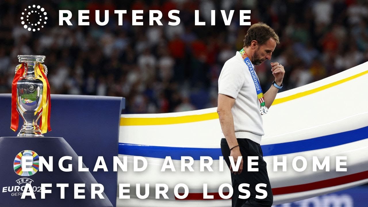 LIVE: England soccer team arrive home after Euros final - YouTube