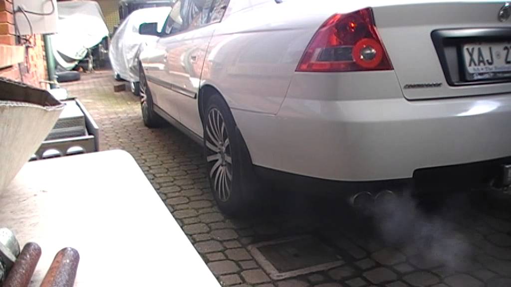 Vy Commodore Catback - YouTube