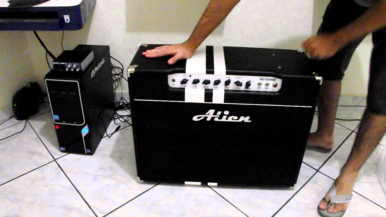 Unboxin Amp Alien Revenge - 20w - YouTube