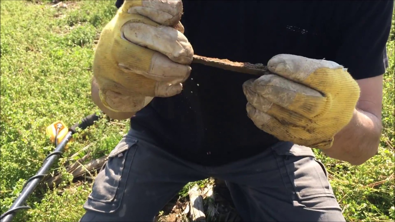 Metal Detector Italia - 16 uscita - PUGNALE ANTICO - YouTube