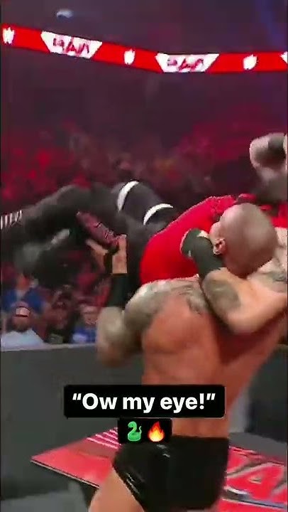 “Ow my eyes!”😂 || WWE - YouTube