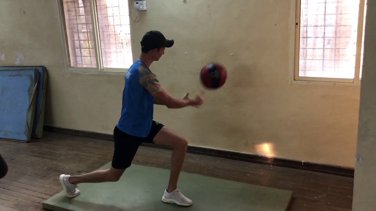 Full Lunge Position Rotation Throws - YouTube