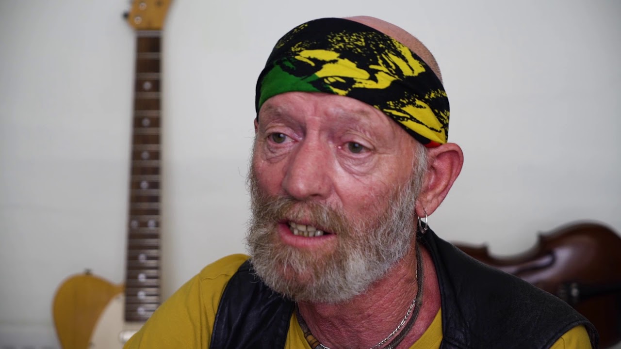 100 People 100 Shorts Tony Finney - YouTube