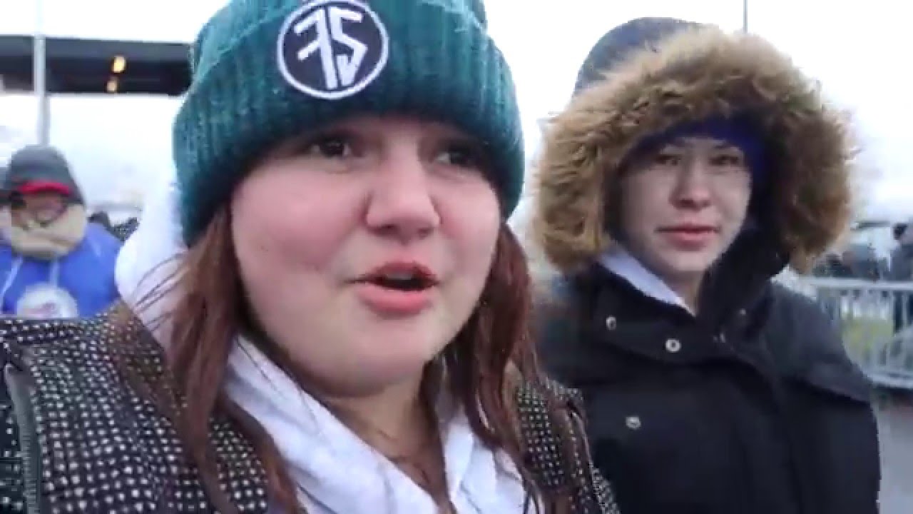 FRONT ROW AT THE NFL GAME - YouTube