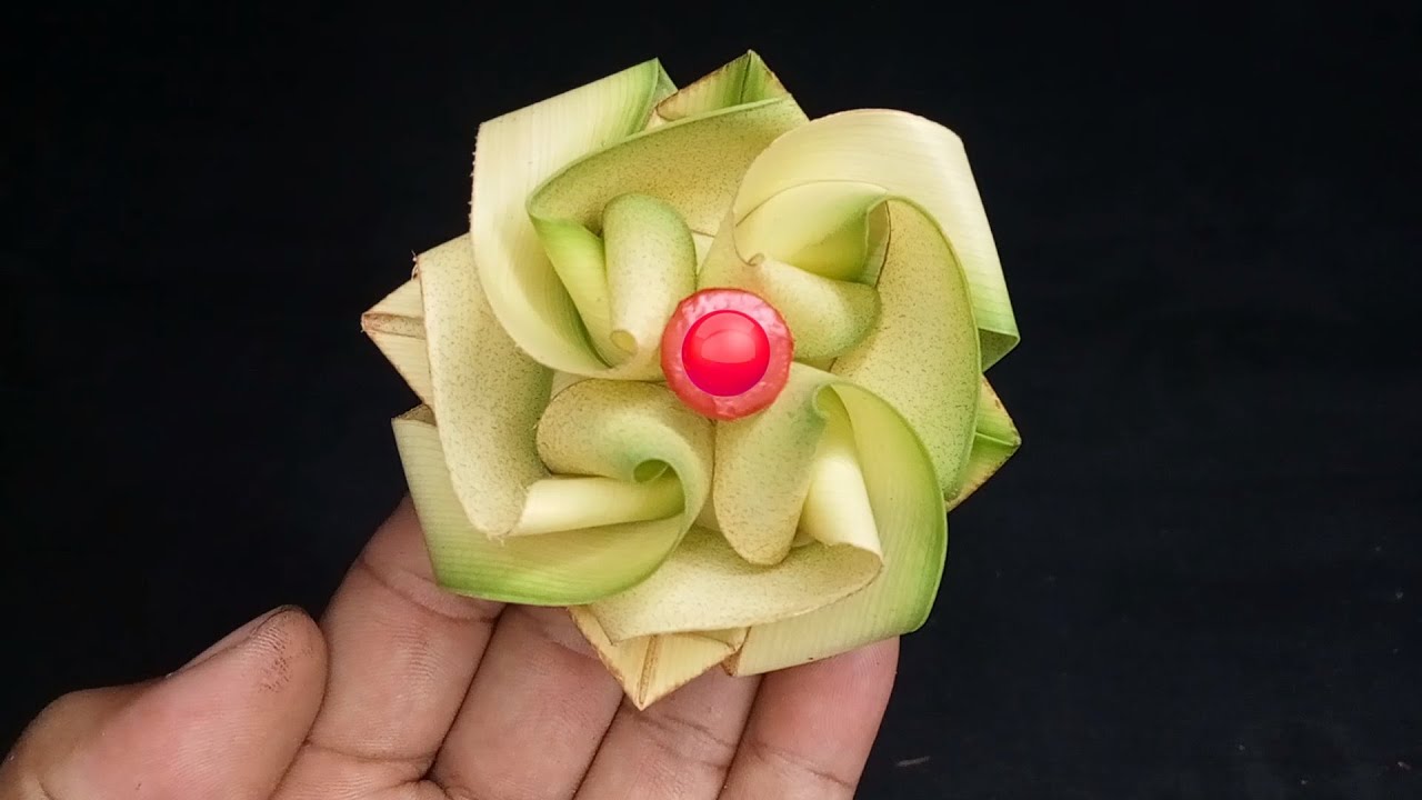 Bunga janur model baru - YouTube