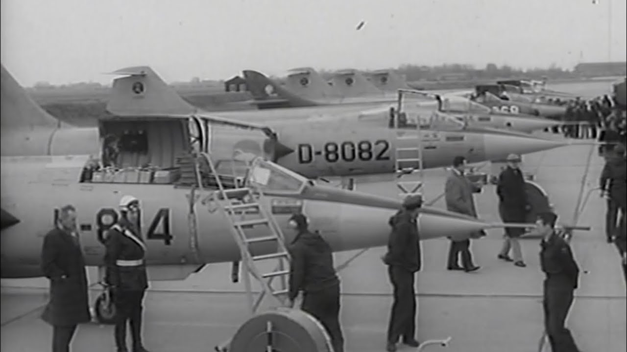 Dutch F-104 Starfighters at Leeuwarden Airbase (1963) - YouTube