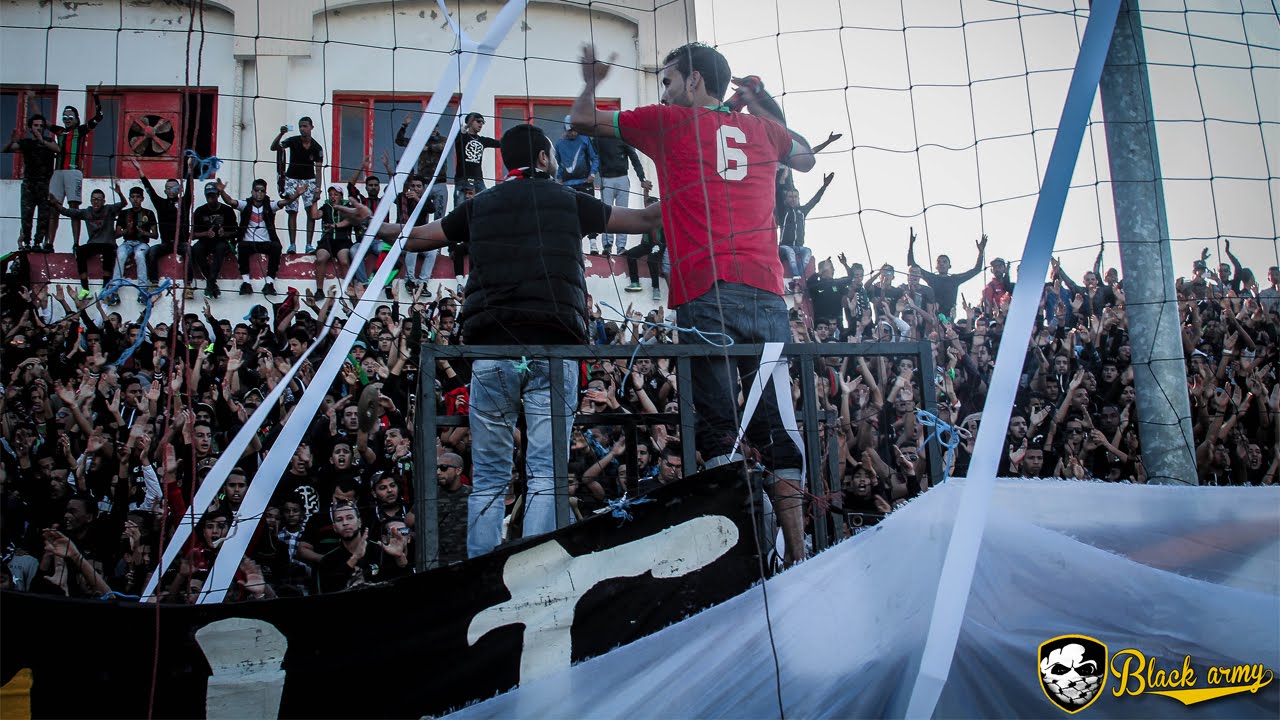 Ultras Black army : Ambiance du match (As.FAR -Kac) - YouTube