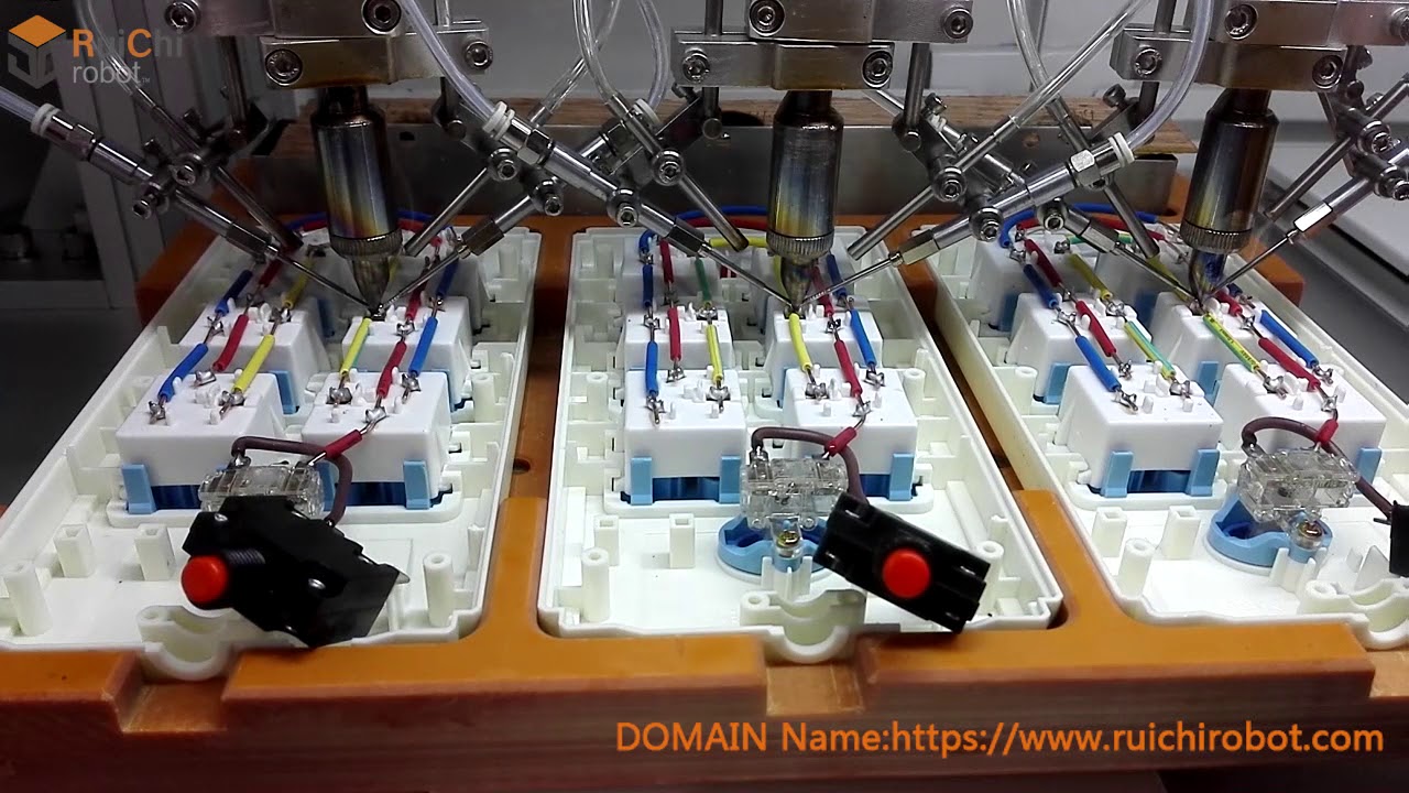 Ruichi Soldering Robot - YouTube