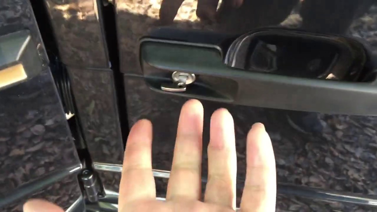 Mercedes Benz W456 - AMG G63 door dead - YouTube