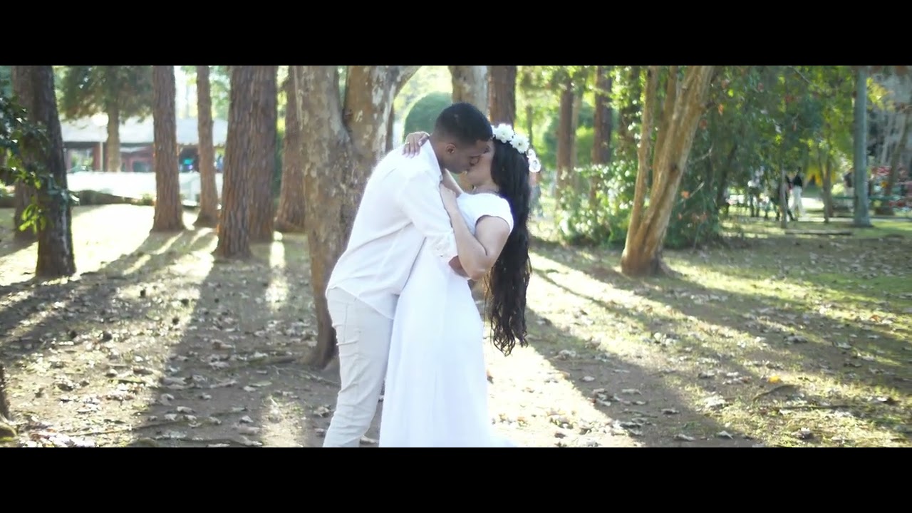 Uma história que você nunca ouviu - Lyrian e Caio - Pré Wedding - YouTube