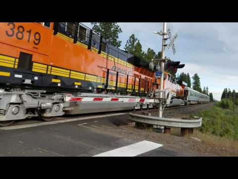 BNSF 3819 NB Movie Train Part 3 of 3 - YouTube