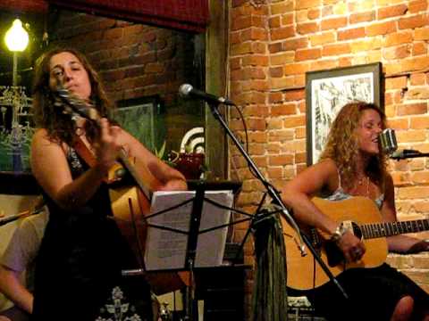 Gillian Snider - "Like Water" - LIVE! @ Arcadia Cafe - YouTube