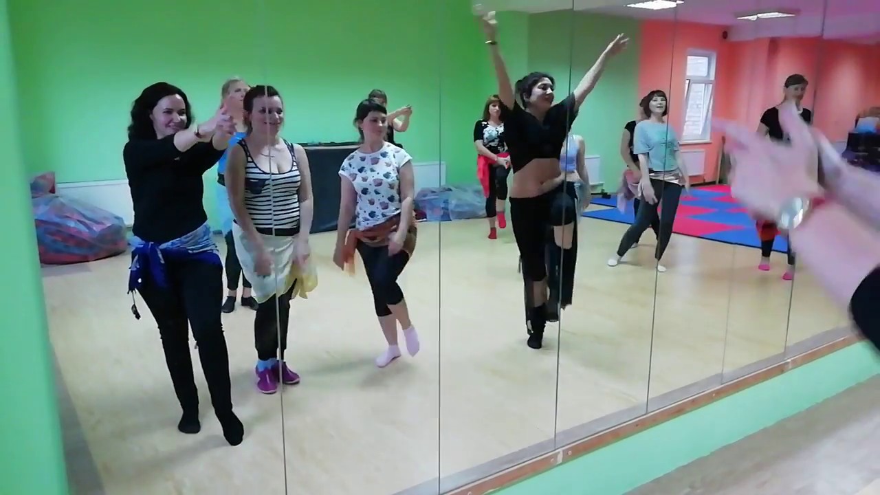 Laa Laa Masry Baladi feat. Sawareekh© - YouTube