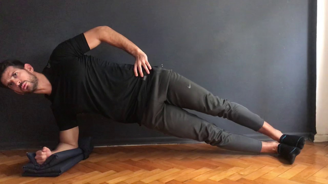 Plancha lateral rodilla al pecho - YouTube