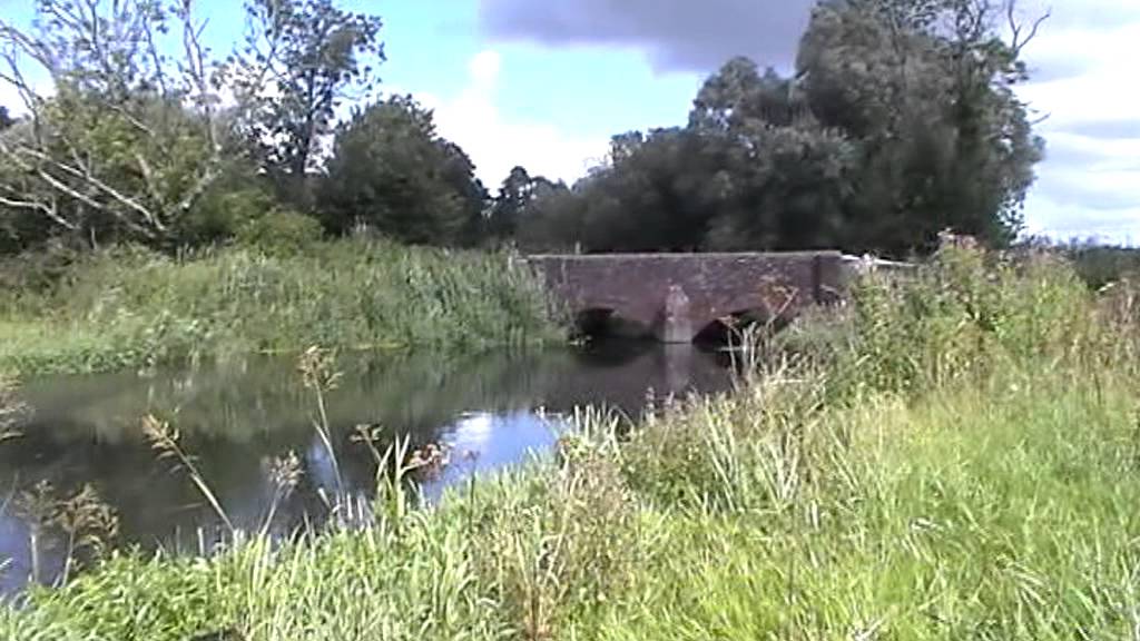 HARBRIDGE STREAM, HARBRIDGE, HAMPSHIRE - YouTube