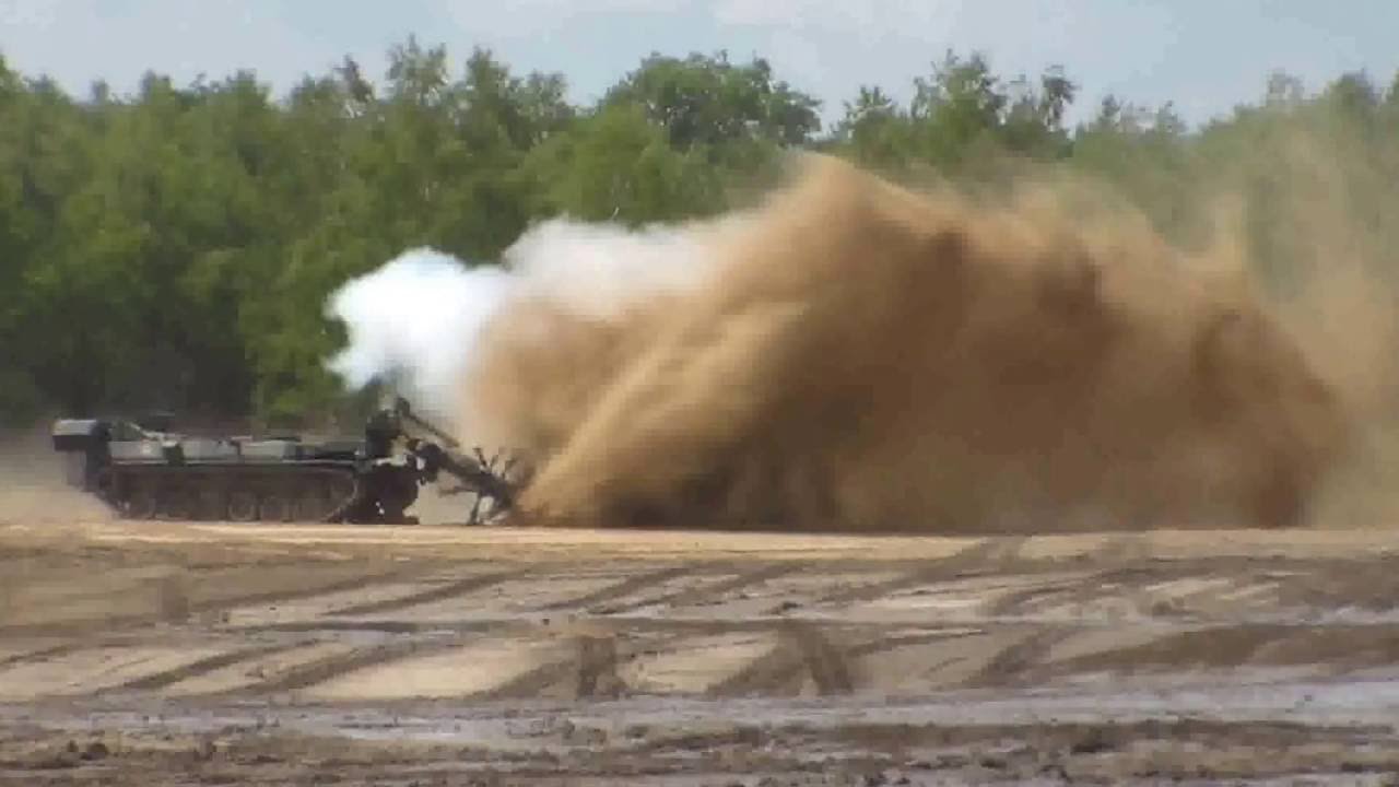 Minenräumpanzer Keiler in Aktion Munster 2016 - YouTube