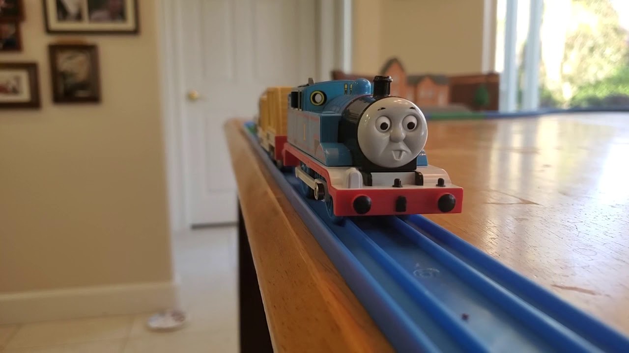 😊 James' Tomy Jet Powered Surprised Faced Thomas - YouTube