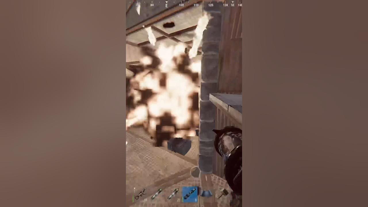 Wtf this might be the QUICKEST raid defense EVER 😭 #rust #rustclips #gaming #cookedzu #shorts ...