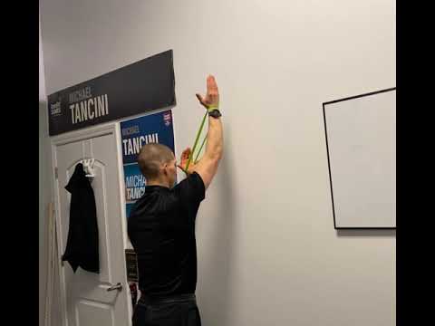 Banded wall reach - YouTube
