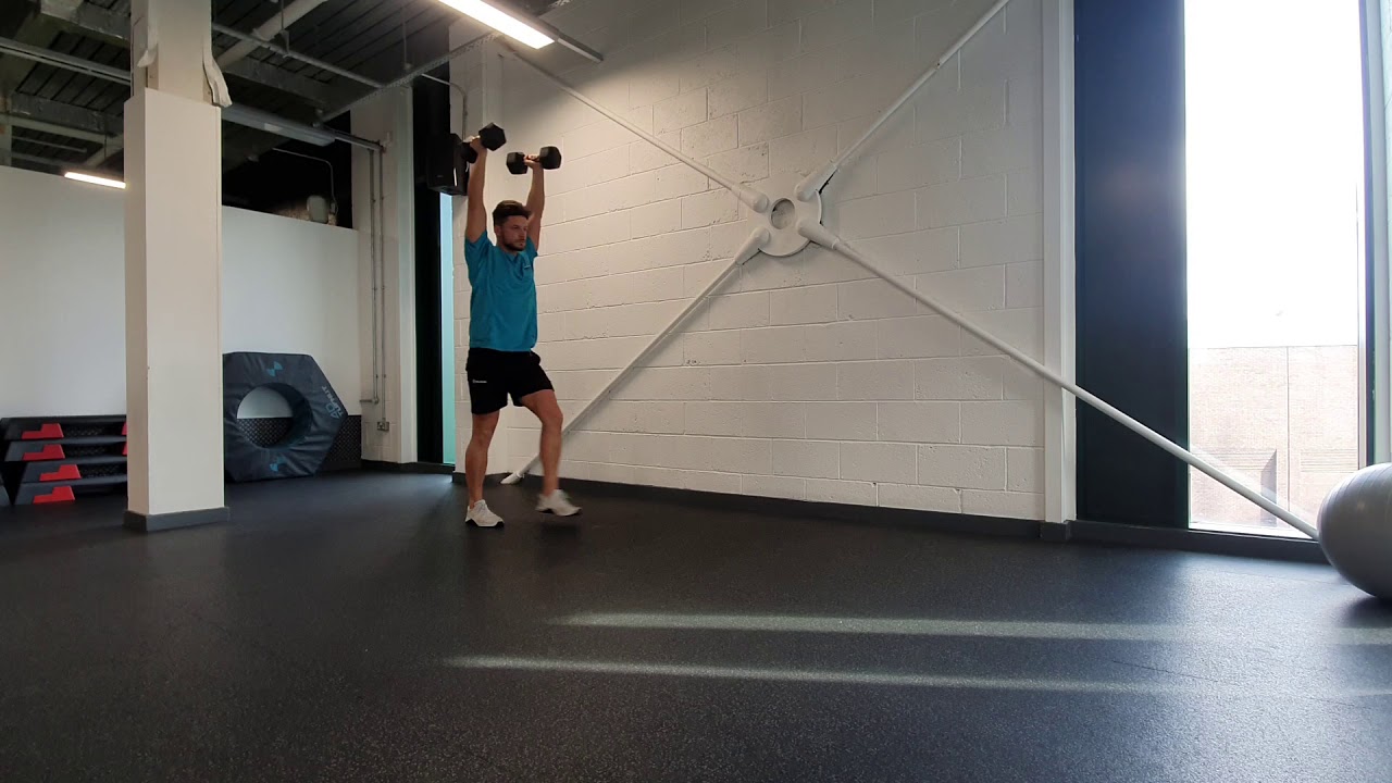Overhead Walking Lunges - YouTube