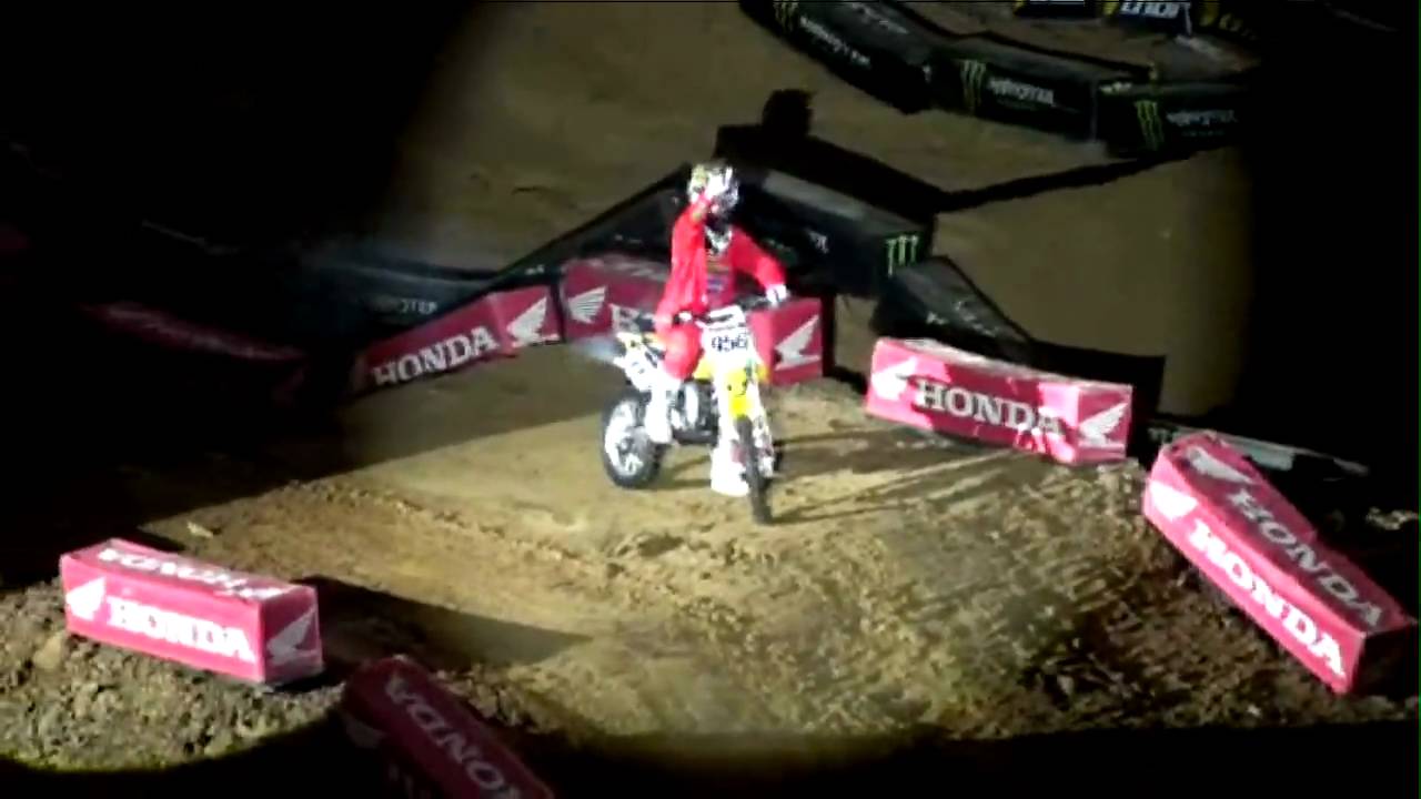 Tommy Hahn Riding Jesse Masterpool's Bike at Dallas SX - YouTube