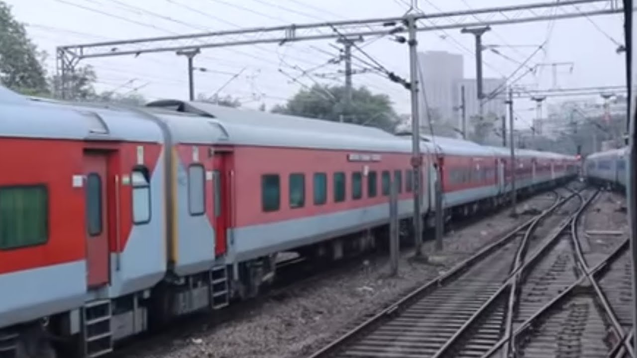 Lichhavi Express . Train Announcement. Kanpur Central Railway Station ...